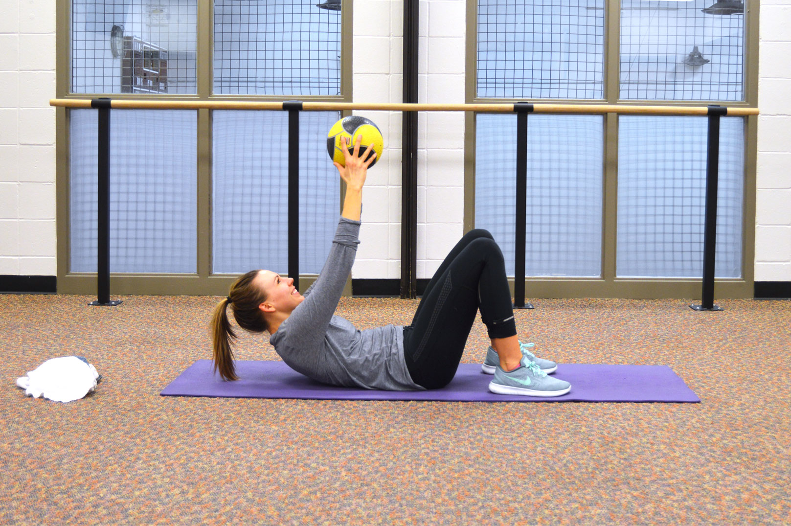 8-Minute Medicine Ball Core Workout - Afitcado